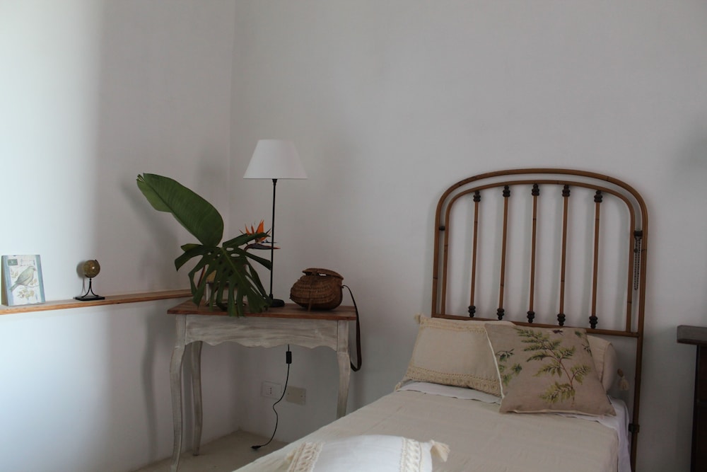 Castle In Erice Valley,swimming Pool,hot Tub, Egadi View, Garden, Bbq, Free Park - Erice