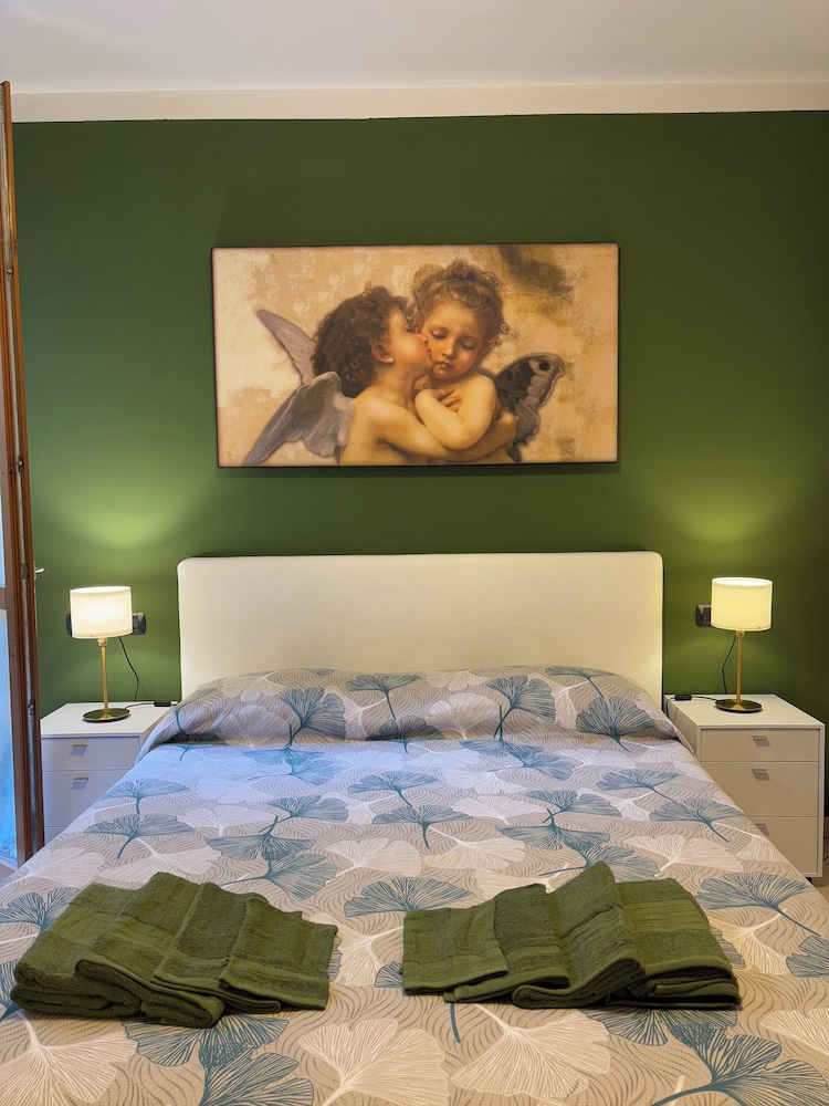 Offre À Maccagno: Vue Spectaculaire Sur Le Lac Maggiore - 2 Km De La Frontière - Cannobio