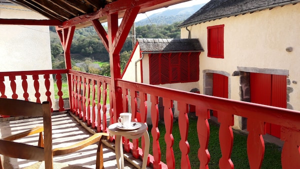 Splendide Corps De Ferme Au Pied Des Pyrénées, Vue Imprenable - Arette