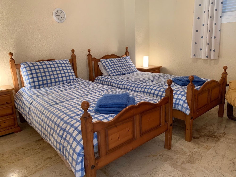 Superb Front Line Apartment With Fantastic Sea Views - El Toro