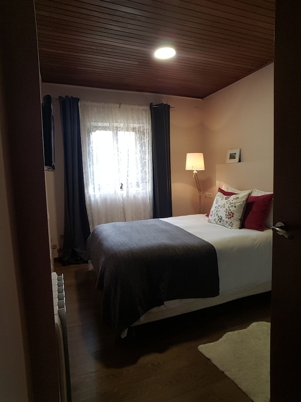Bonito Y Amplio Apartamento - Orense