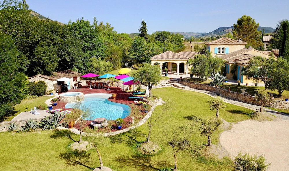 Superbe Villa Standing Spa Sud Ardèche Grotte Pont D'arc à Proximité - Alba-la-Romaine