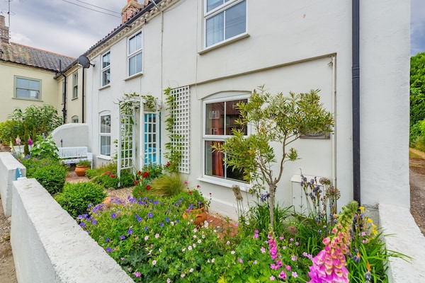 Mulberry Cottage, Wells-next-the-sea, Norfolk - Wells-next-the-Sea
