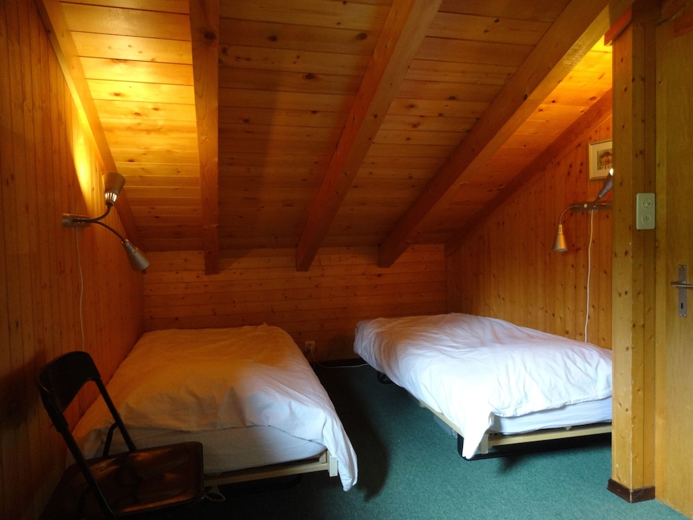 Geräumige Chalethälfte, 4 Schlafzimmer, Im Familie-skigebiet Bellwald Mit P - Bellwald