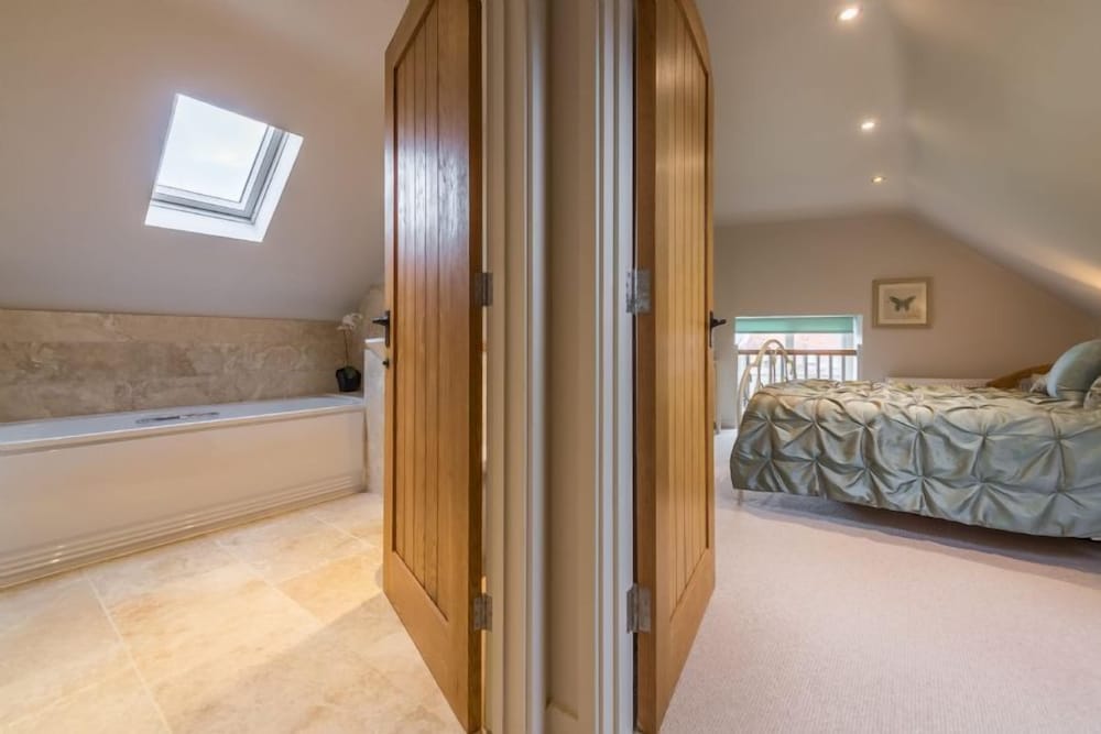 Coach House, Docking, Norfolk - Brancaster Beach