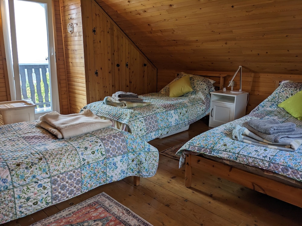 Traditional Alpine Chalet-majestic Mountain Views - Słowenia