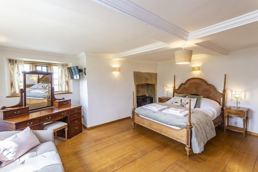Historic Farmhouse With Style - Dorset