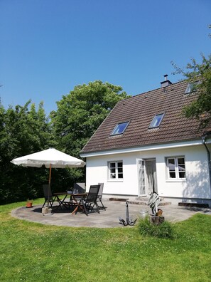 Jack Cogan's North Sea Detective Agency - new, stand-alone, cozy, FH ...