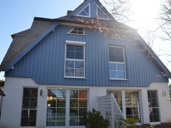 BEAUTIFULLY FURNISHED HOLIDAY HOUSE FOR 4 PEOPLE WITH SEPERATE SAUNA HOUSE - Zingst | FeWo-direkt