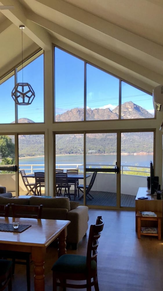 Freycinet Beach House - Coles Bay