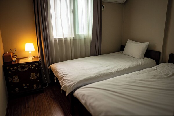 Yh Guesthouse - Hostel - Seoul