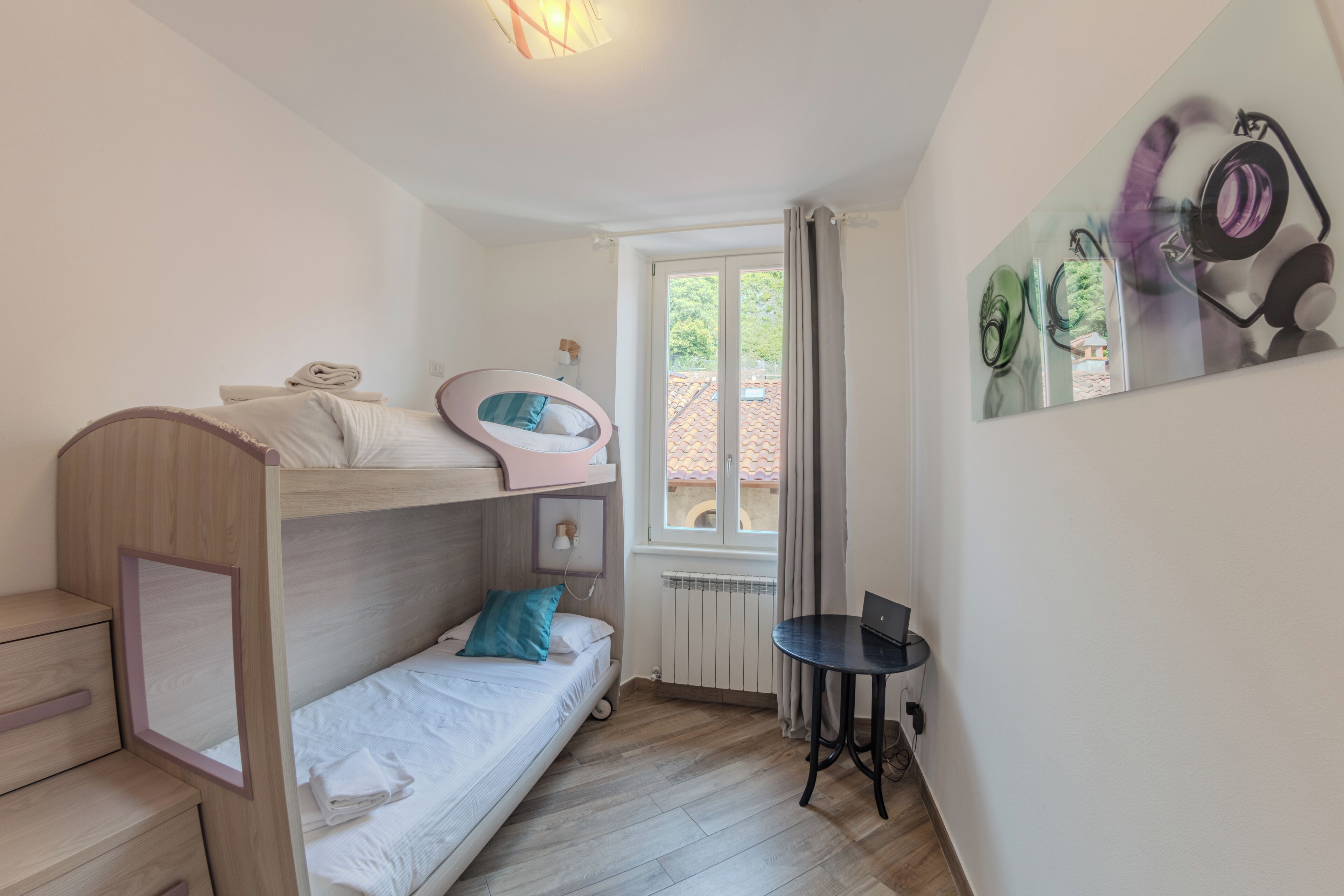 Apartamento Familiar, 2 quartos | 2 quartos, ferro/tábua de engomar, berços/camas para crianças 