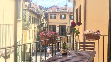 Apartamento Familiar, 1 quarto, terraço | Terraço/pátio interior