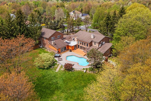 Amazing Estate in heart of Poconos with Private Heated Pool and Hot Tub ...