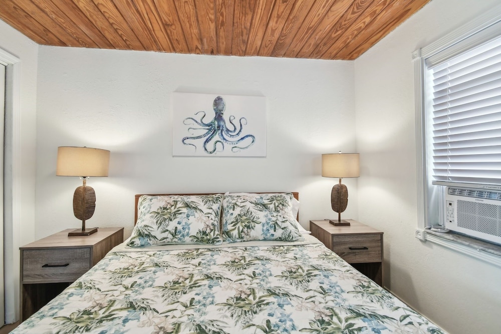 A 2 Br, 2 Ba Downstairs Unit Right Across The Street From John's Pass Village! - St. Pete Beach, FL