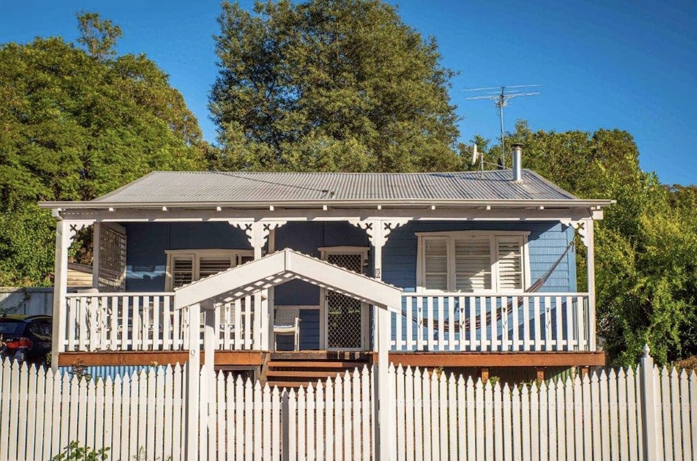 Dwellingup Retreat Is Cottage Close To Forest And Shops - Dwellingup