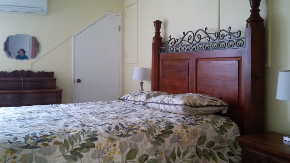 Relax On Lake Conesus In Lakeville, Ny. Easy Access At The Top Of The Lake. - 리마