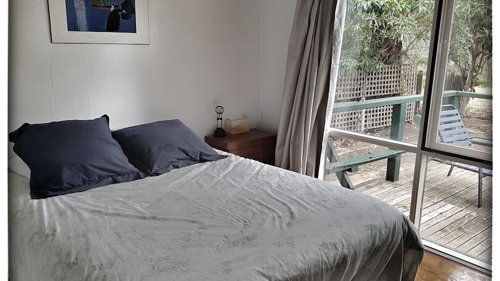 Back Of The Golf Course Cottage - Melbourne