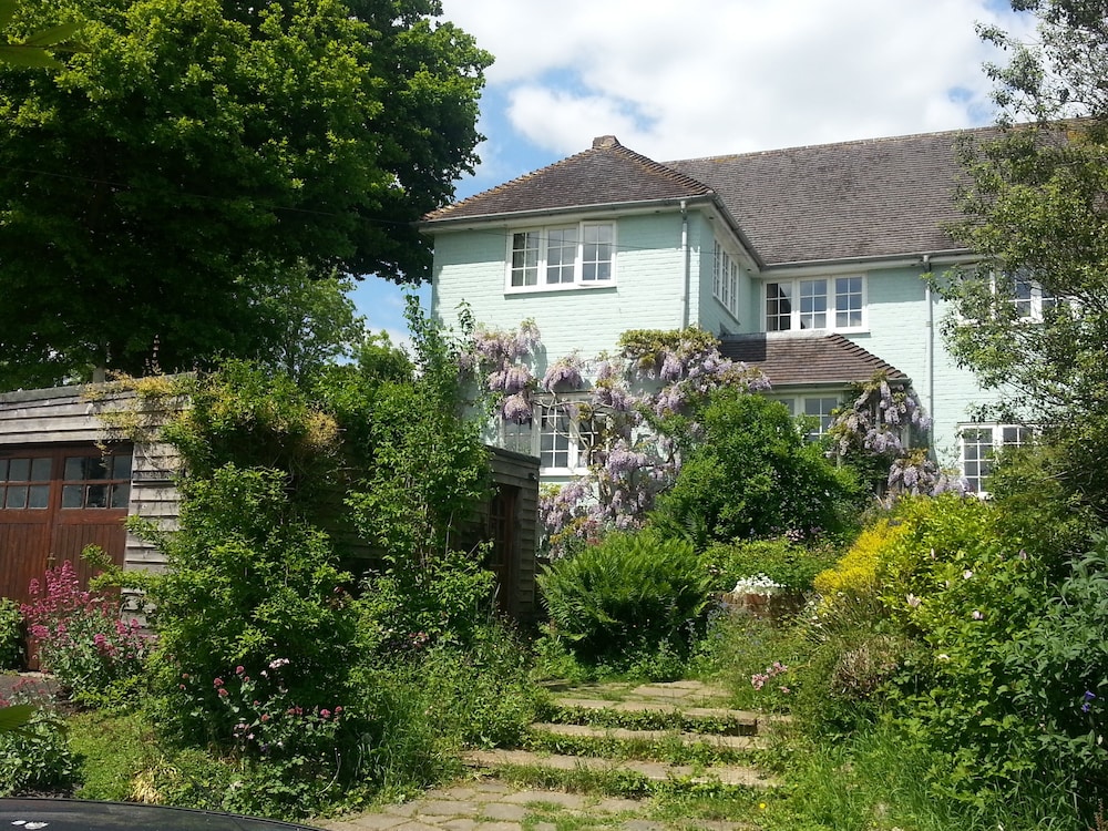 Delightful Family House In Village In The Heart Of The Goodwood Estate - Chichester