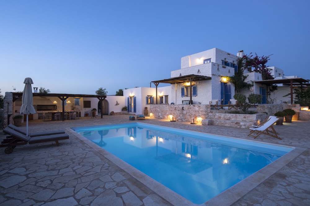 Villa 'Lygeia' Con Vistas Al Mar, 3 Dormitorios, Capacidad Para 8, Piscina, Barbacoa - Antiparos