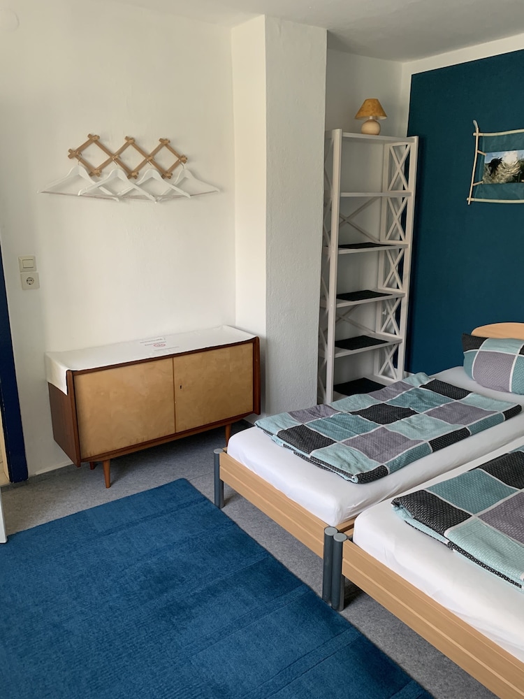 Große, Gemütliche Ferienwohnung Am Bergsee Mit Privater Liegewiese - Hildburghausen