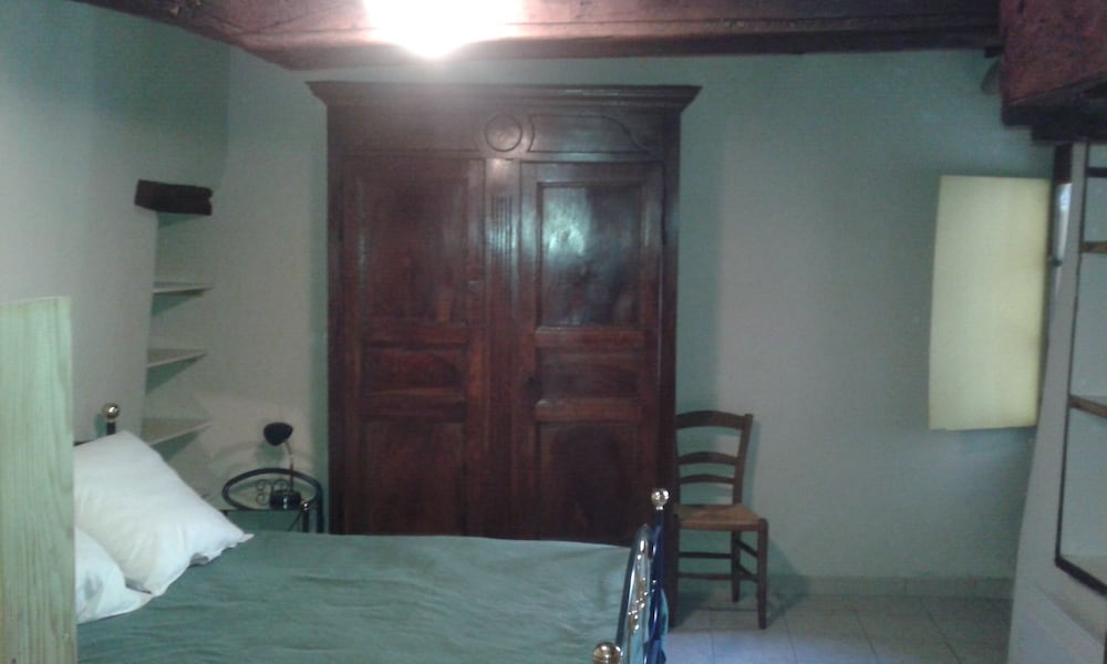 Gîte Accueillant Au Coeur Du Village Des 4 Tours - Ardèche