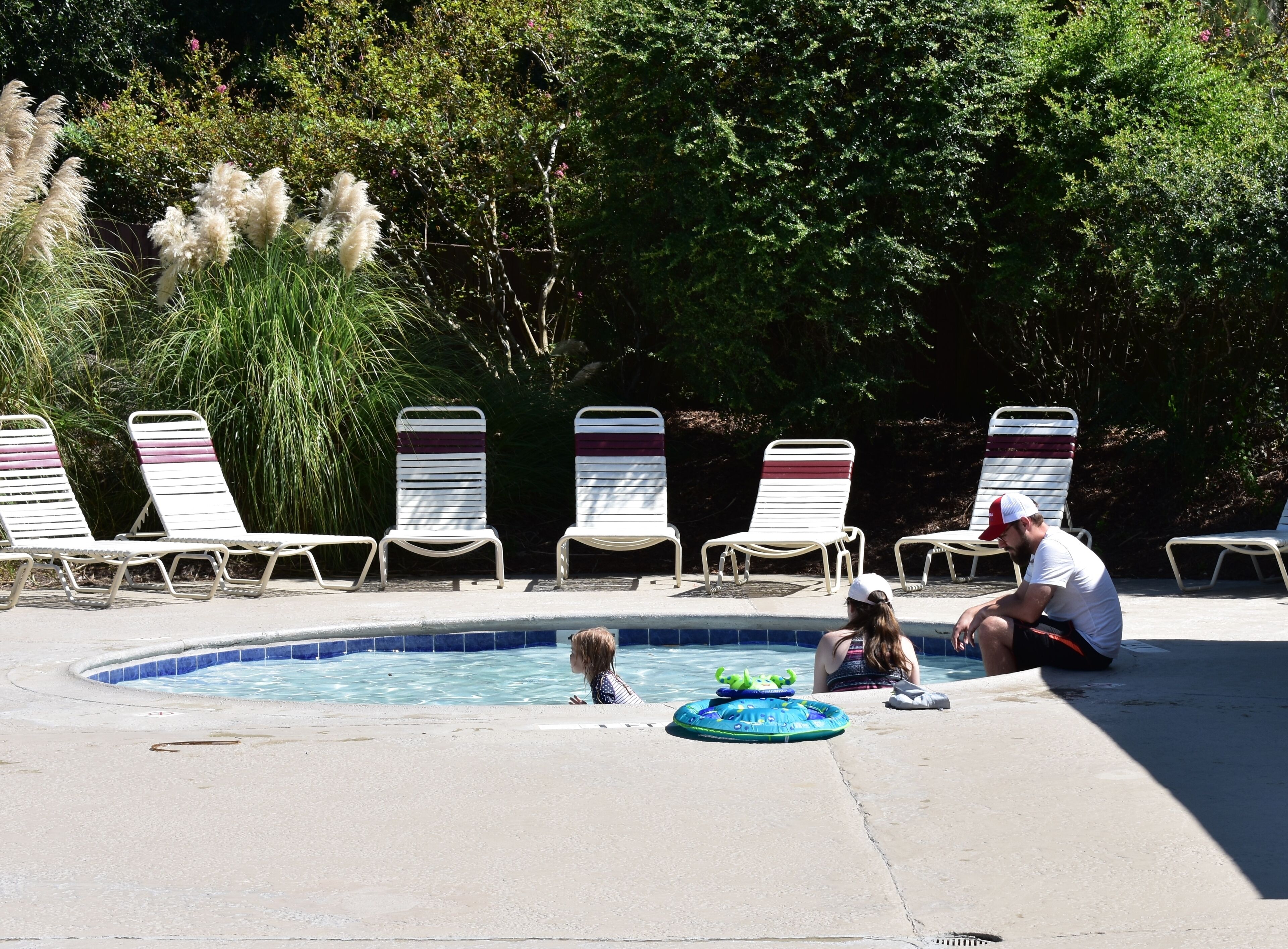 Deluxe 3 BR Harbour Town Villa - Family Pass to Community Pool - Summer ...