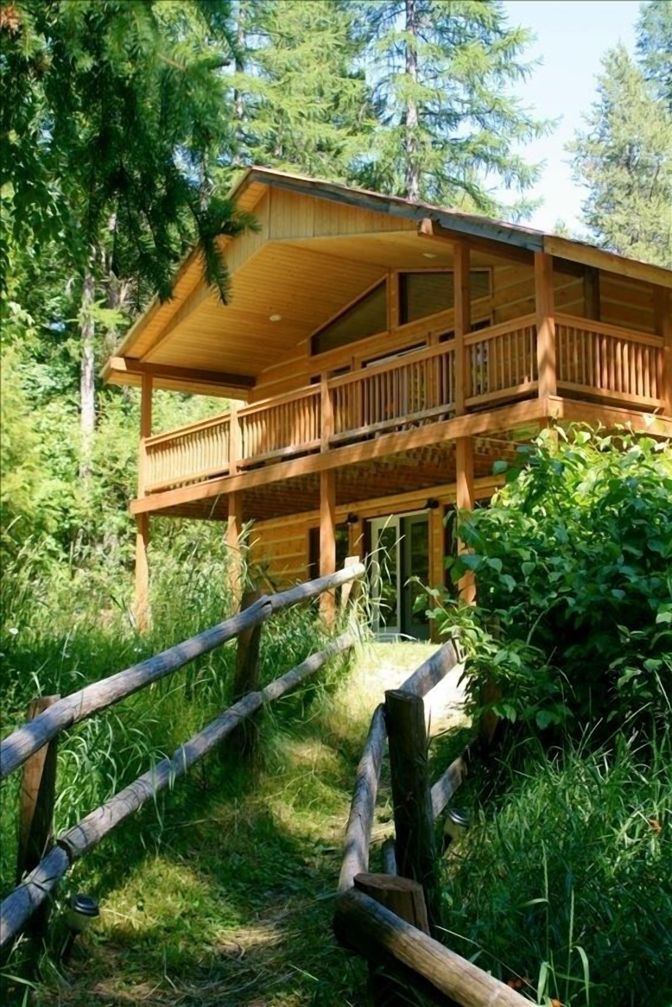Spoon Lake Camp - Close to Glacier National Park - Flathead County | Vrbo