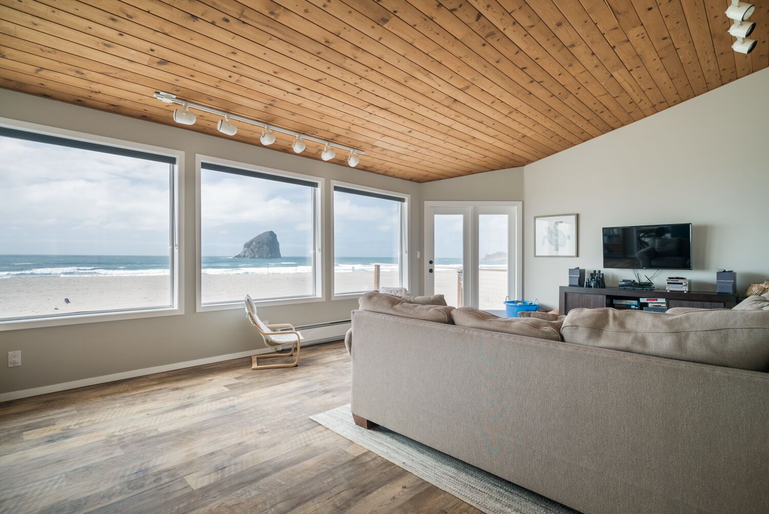 11 Oceanfront Oregon Coast Vacation Rentals | TravelAwaits