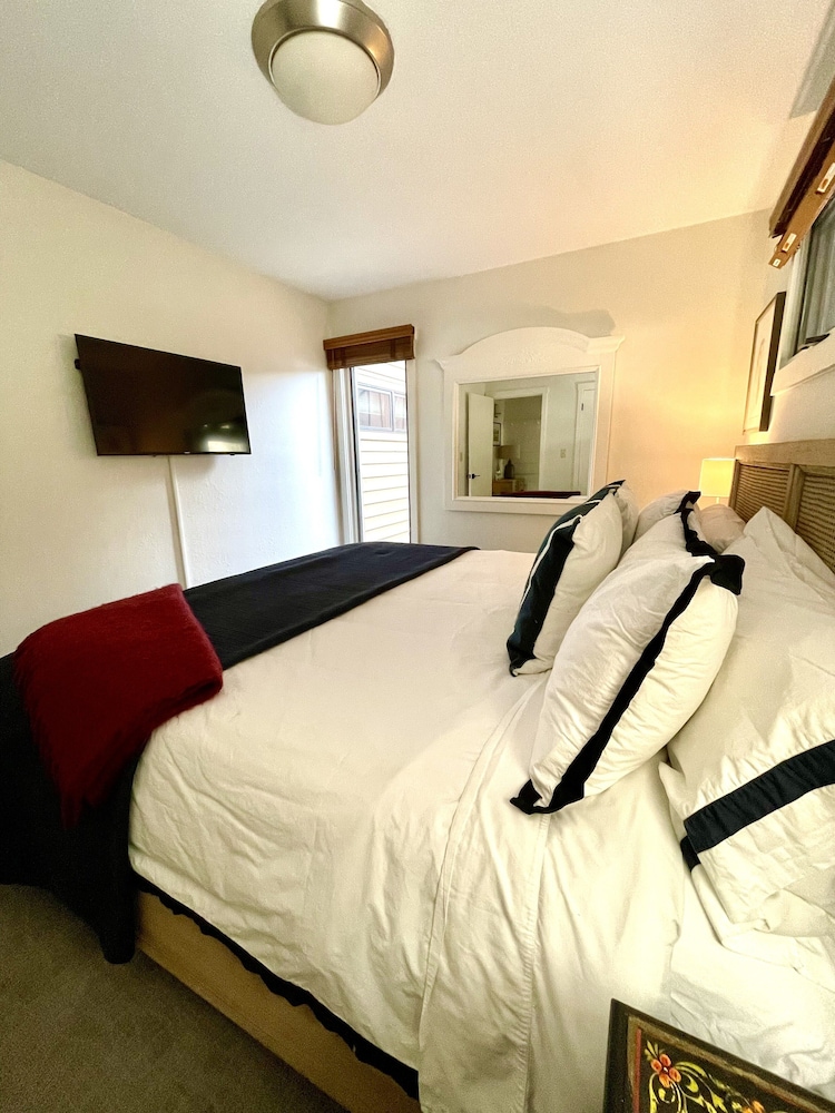 1b, 1b Mtn. Getaway Min. From Skiing. - Teton Village, WY