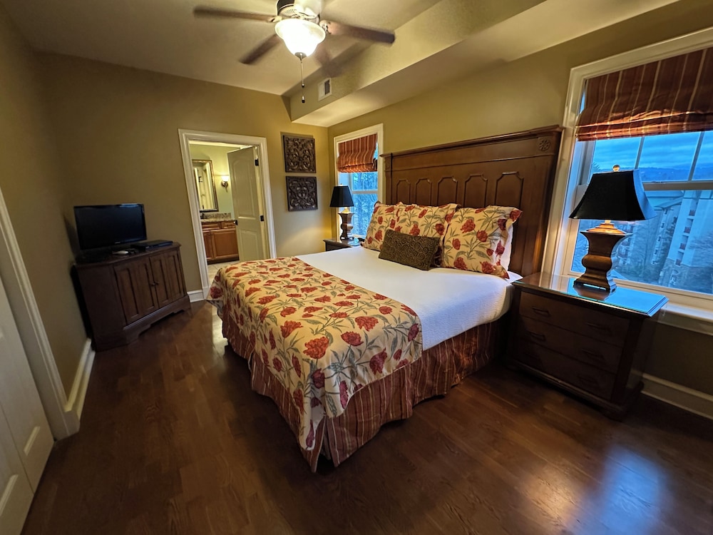 5 Min-ripken / Dollywood / Leconte Conv, 1br Corner / Mtn / River View, Indoorpool, Spa - Sevierville, TN