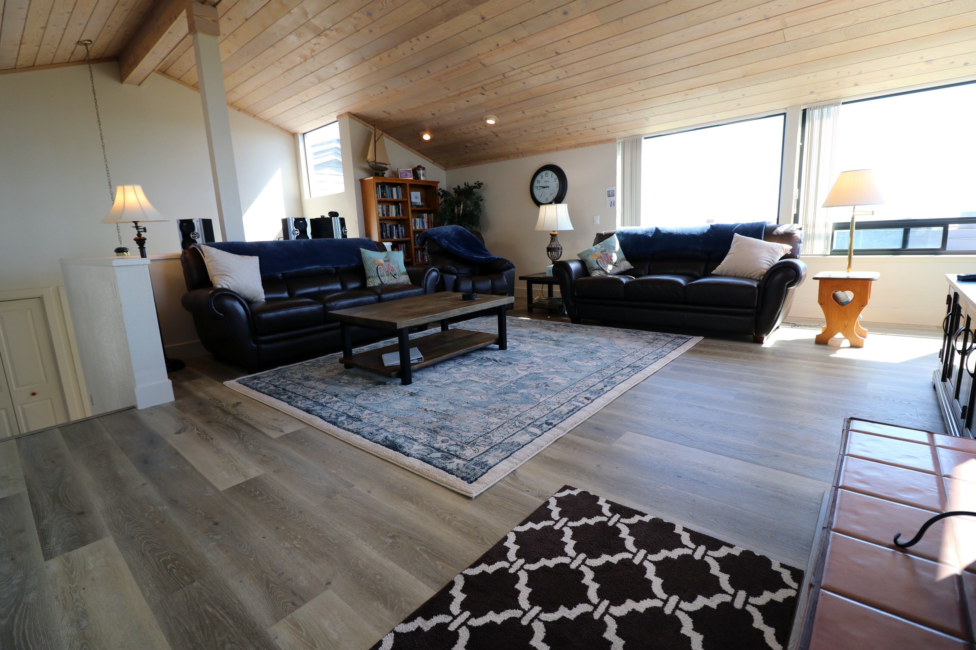 Great Views/Short walk to beach/Hot tub/Backs to First Fairway on Gull ...