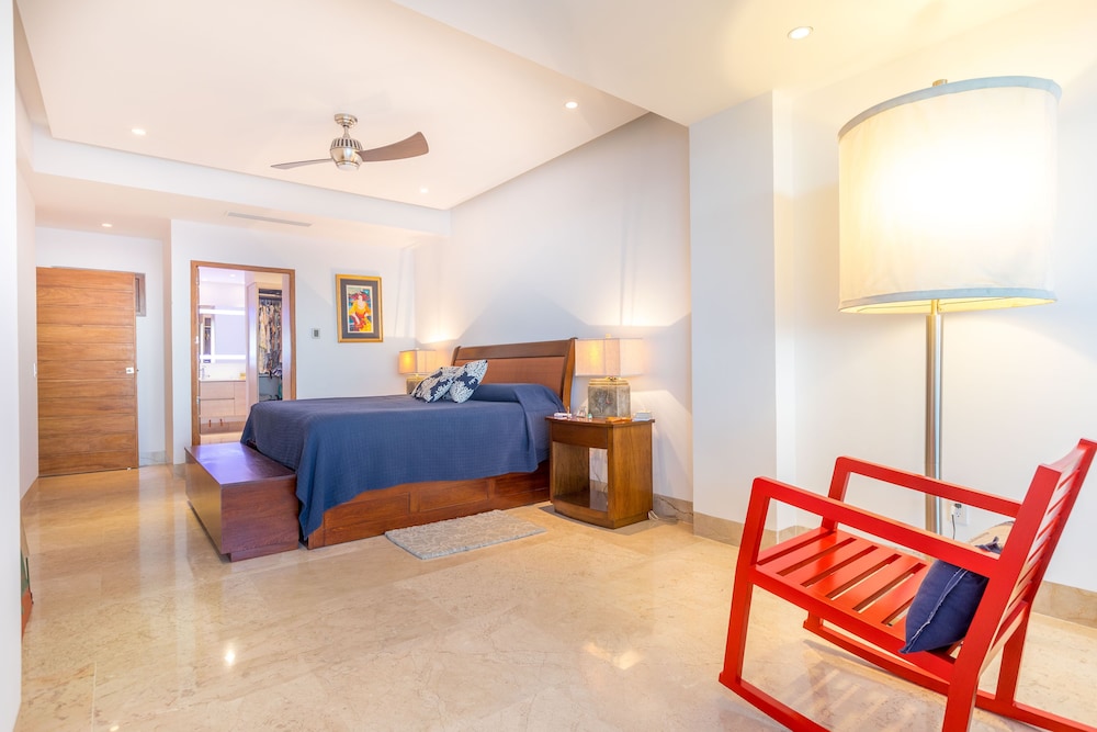 Luxury Oceanfront Condo With Unbeatable Views - Puerto Vallarta