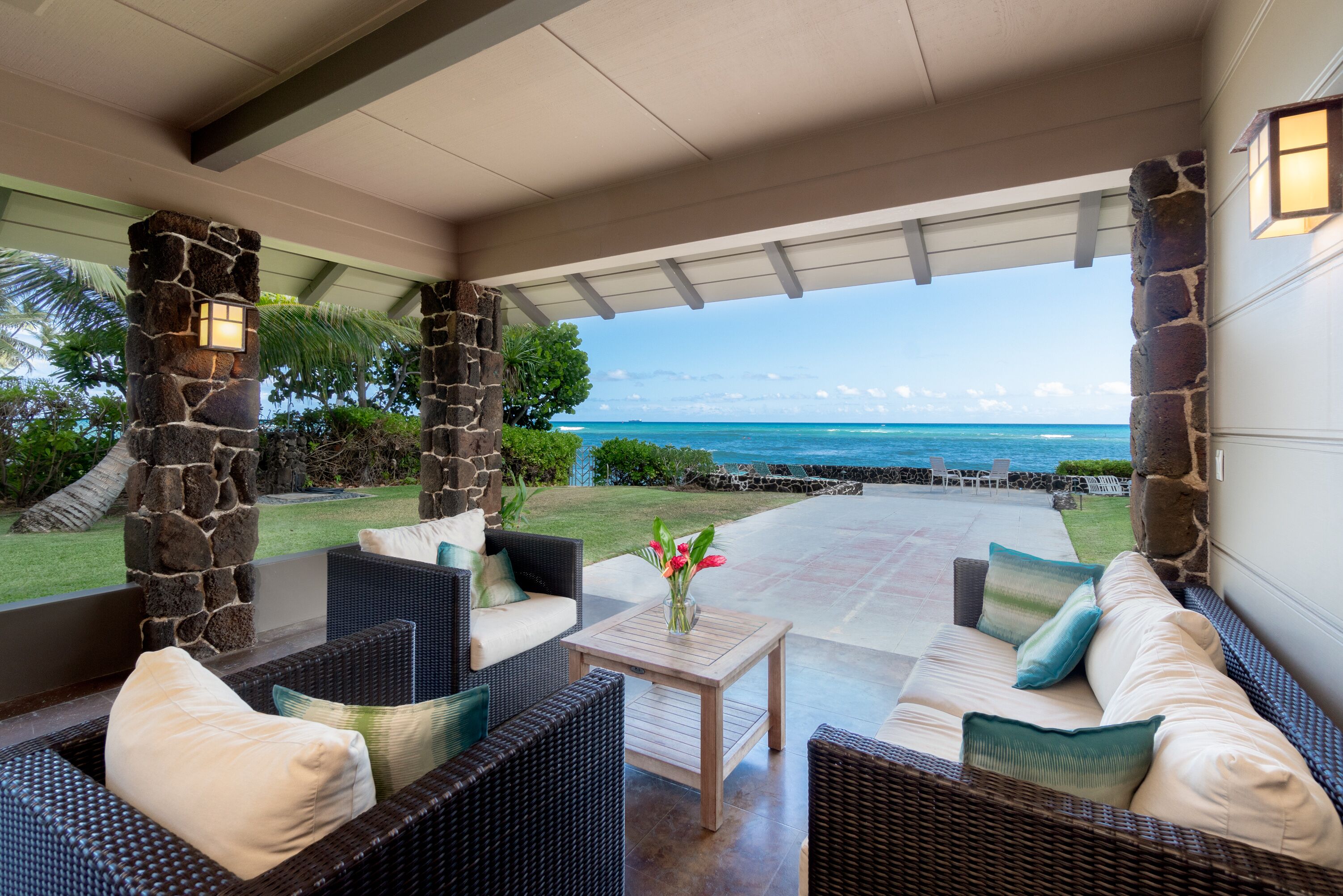 Oahu Vacation Rentals: Oahu Condos, Oceanfront Homes, Beach Villas