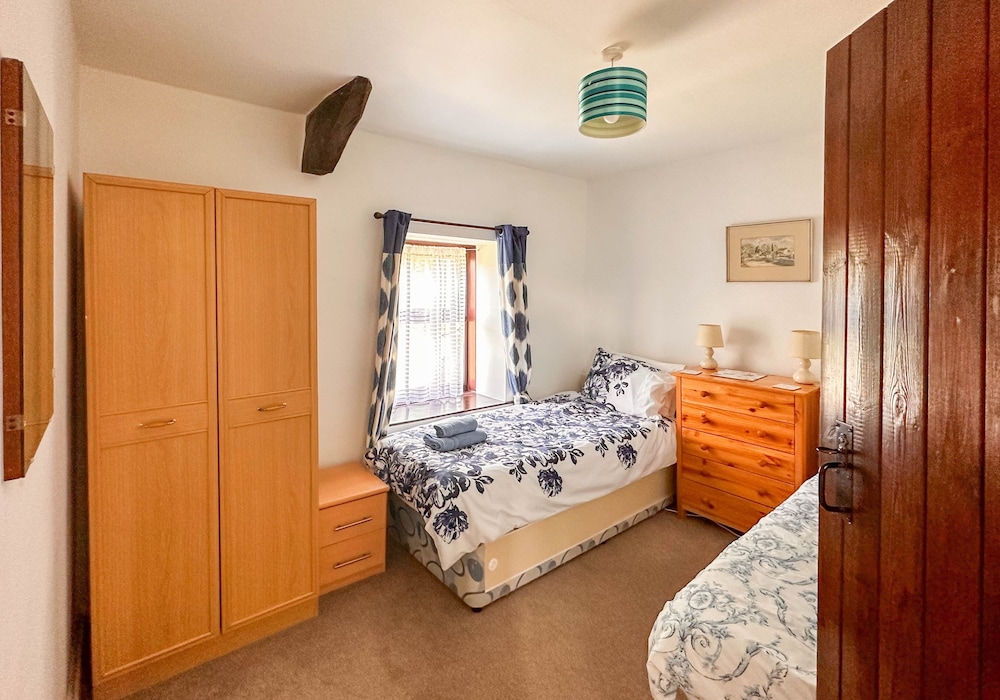 Dog Friendly Cottage With Private Drive, Enclosed Garden, Central Heating, Free Wifi & Pubs Nearby - Reeth