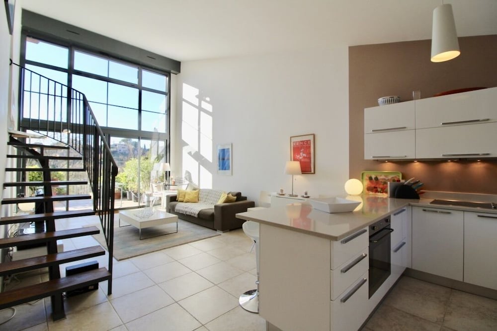 Modern Villa In Calm Private Domain With Pool Near St-paul De Vence - Saint Paul de Vence