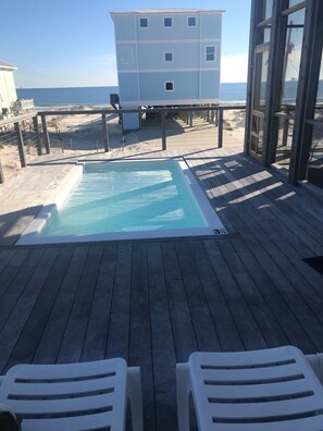 JUNE 4-8 JUST OPENED! PRIVATE POOL! BEST LOCATION! GROUND FLOOR APT ...