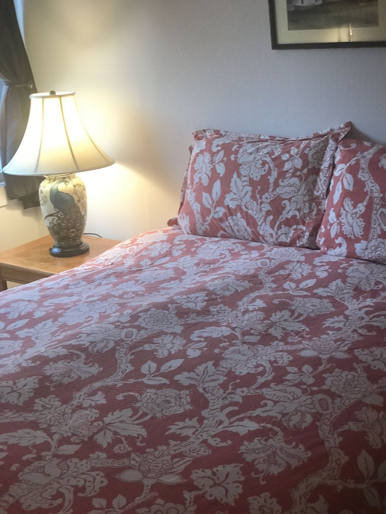 Ryan's Acadia Carriage House - 2 1/2 Mi. From Town, 1 Mi. To Eagle Lake! - Bar Harbor, ME