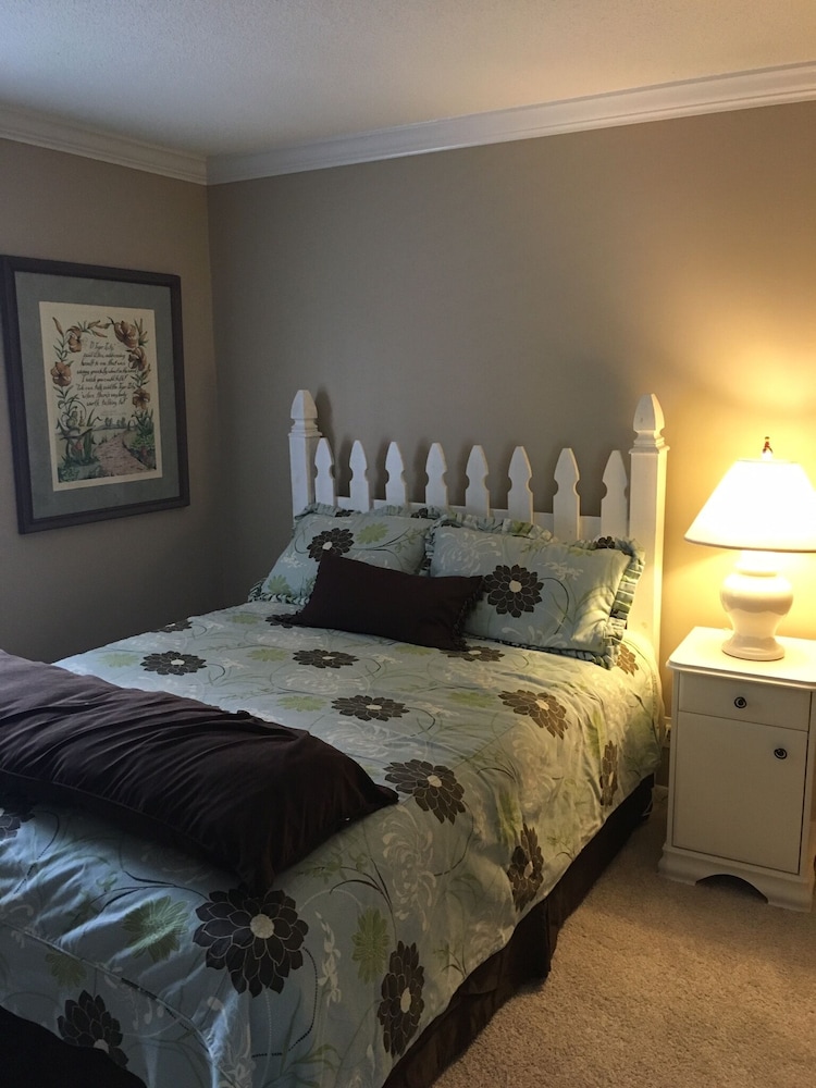 Call 4 Last Min Discounts! Ocean Walk. Close 2 Beach & Pier. Lots Of Amenities! - Brunswick, GA