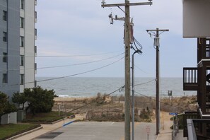 Ocean block/view 3BD/2BA condo, free WiFi - Ocean City | Vrbo