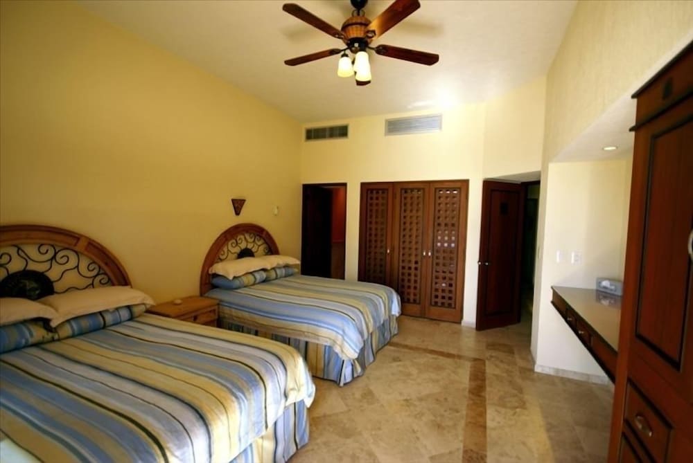 Villas De Cortez, Beachfront, Poolside, First Floor, 1 Br Condo - Los Barriles
