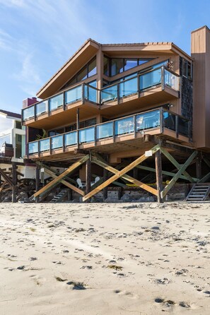 Fabulous five bedroom Malibu beach house on a dry private beach - Los ...