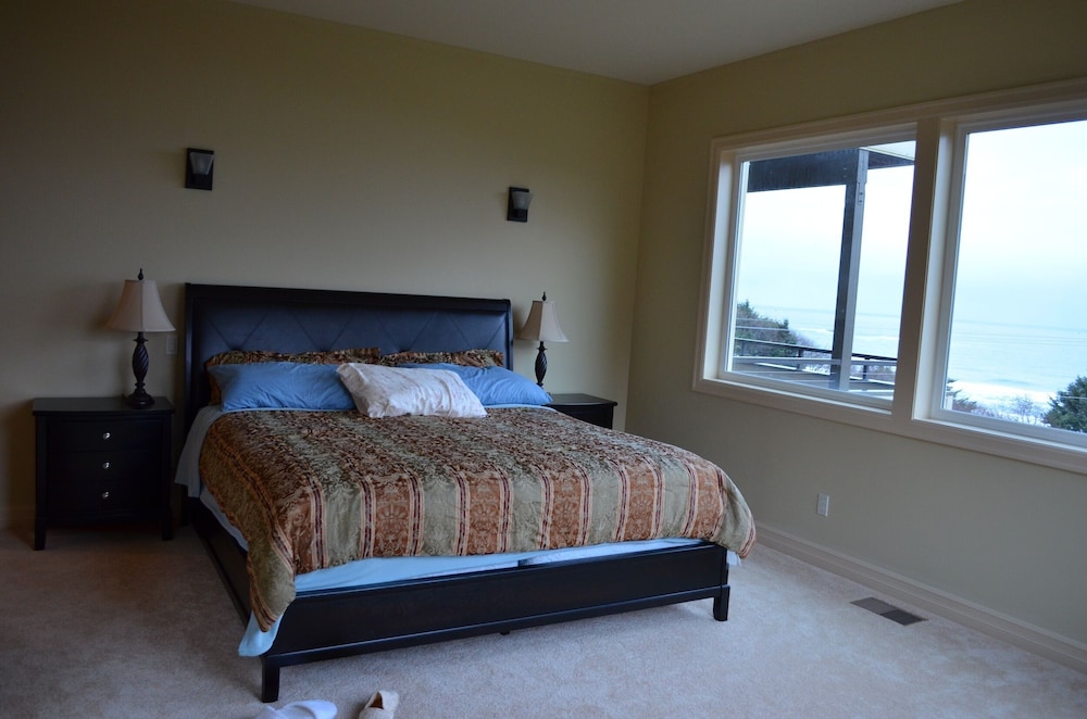 Cannon Beach Arch Cape Luxury Vacation Home With Stunning Ocean View - Cannon Beach, OR