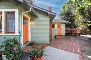 Hammonds Beach Haven w/ Yard, Deck & Sunroom-Walk to the beach, 1 block ...