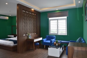 Quarto | Sala de estar | TV de ecrã plano 