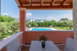 Villa, 5 quartos, piscina privativa | Vista da varanda