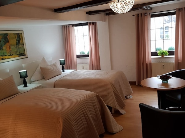 Hotelbetriebe Güldenhaupt Gmbh - Sundern (Sauerland)