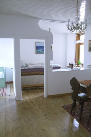 Apartamento | Com decoração personalizada, com mobília individualizada 