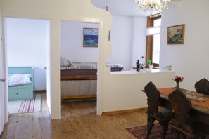 Apartamento | Com decoração personalizada, com mobília individualizada 