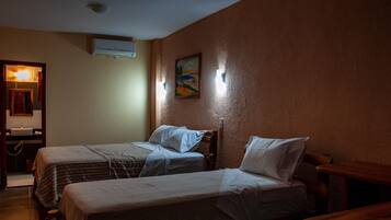 Minibar, com decoração personalizada, com mobília individualizada